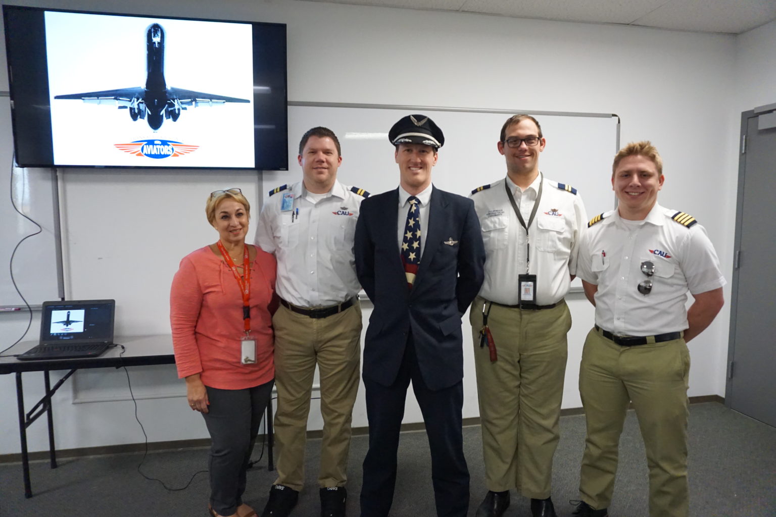 What Does the Job of an Airline Captain Look Like? - CAU