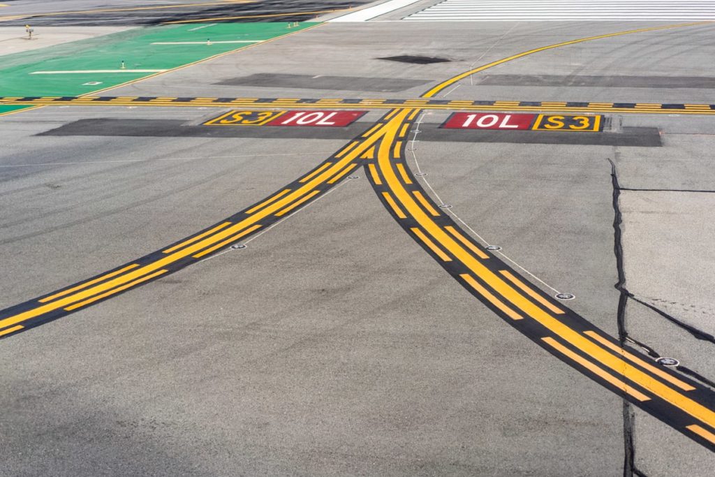 Runway Markings and Airfield Landing Markers: Explained - CAU